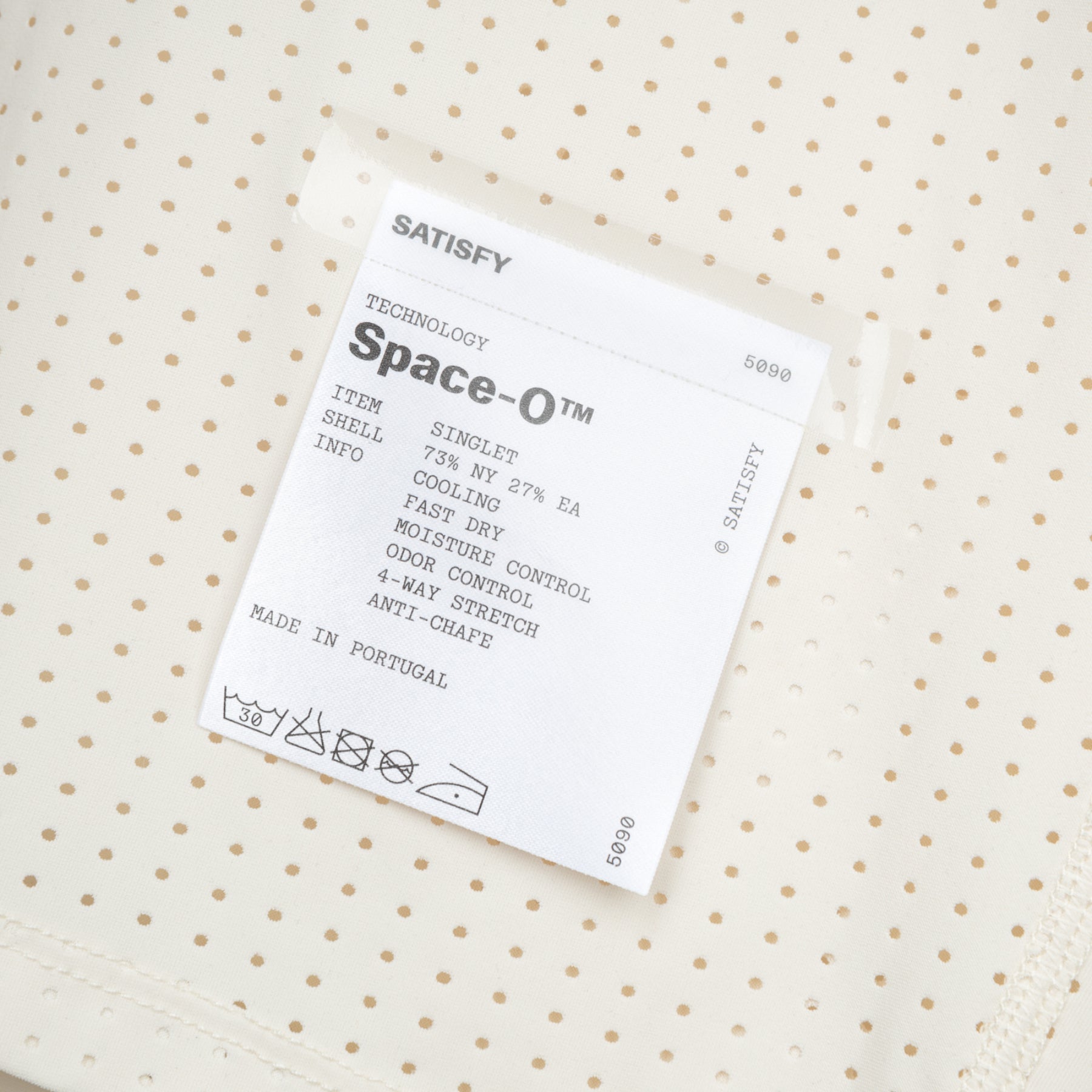 Satisfy Space-O™ Singlet - Chalk – Le Club