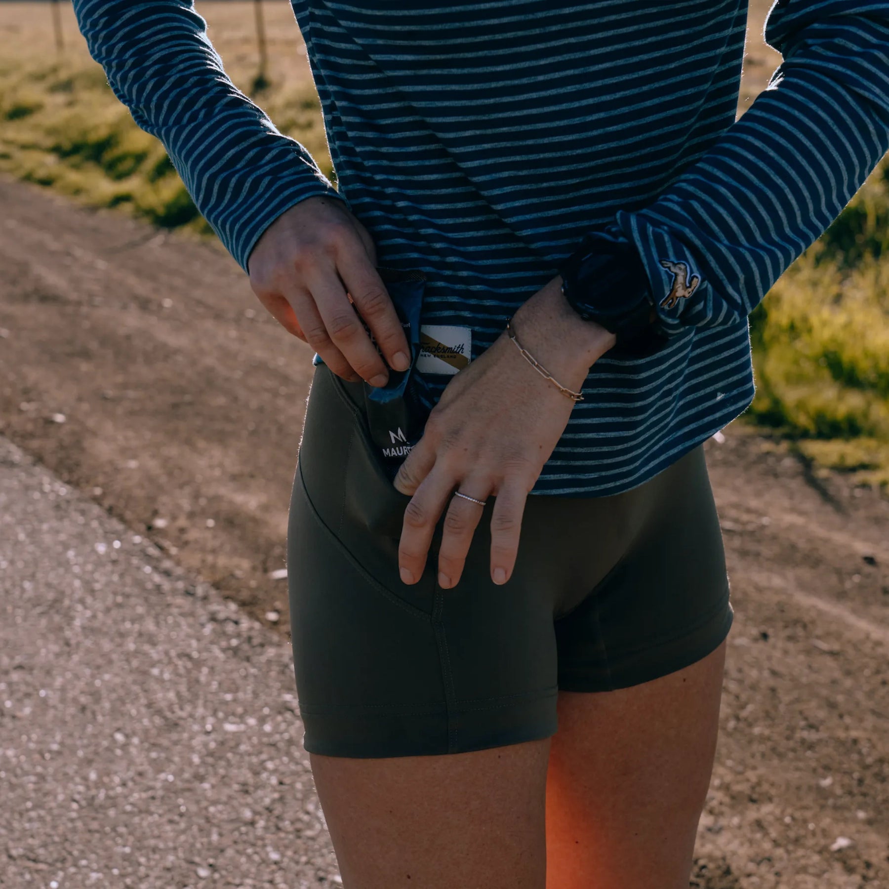 Tracksmith Women's Turnover Short Tights - Navy – Le Club